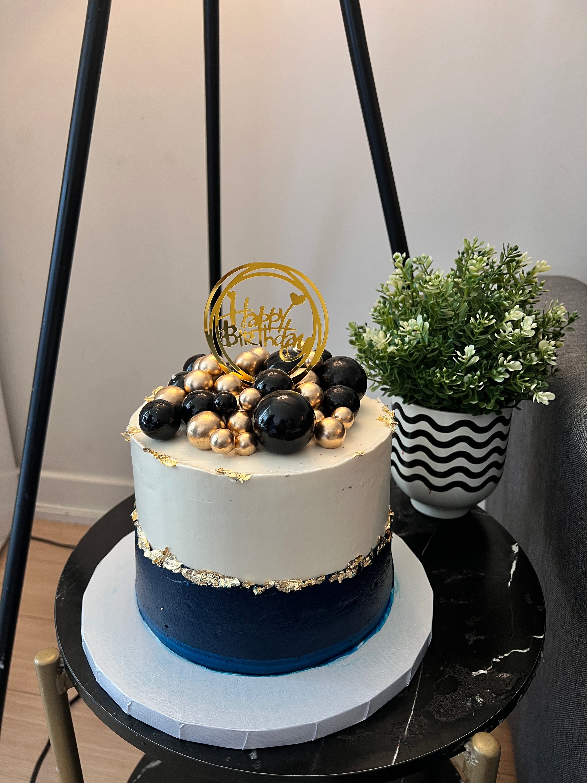 Ball Topper Cakes – Bake with Pookie
