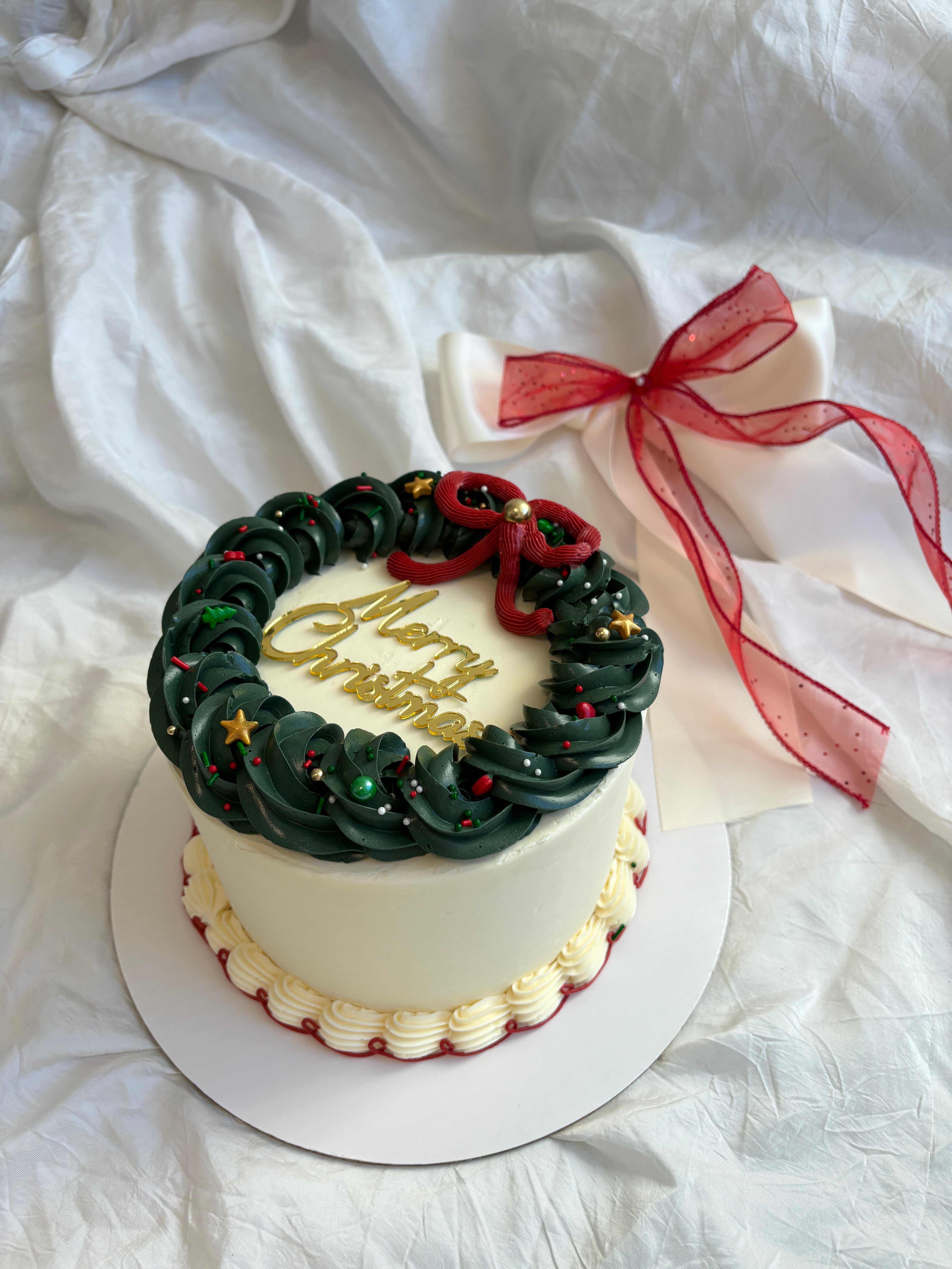 Christmas Garland Cake – Bake with Pookie